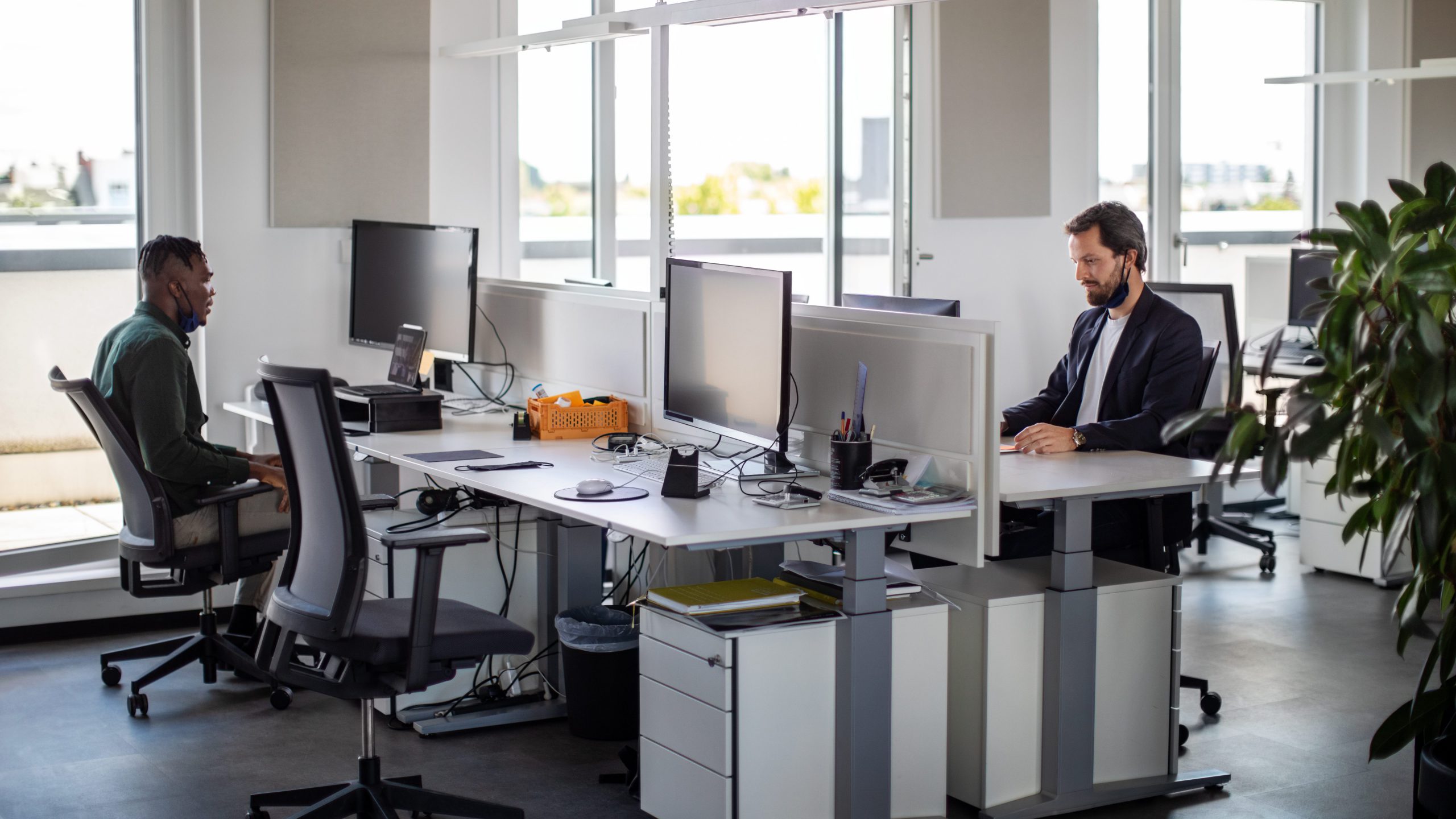 Nederlandse organisaties lijken het gebruik van desktop pc’s uit te faseren